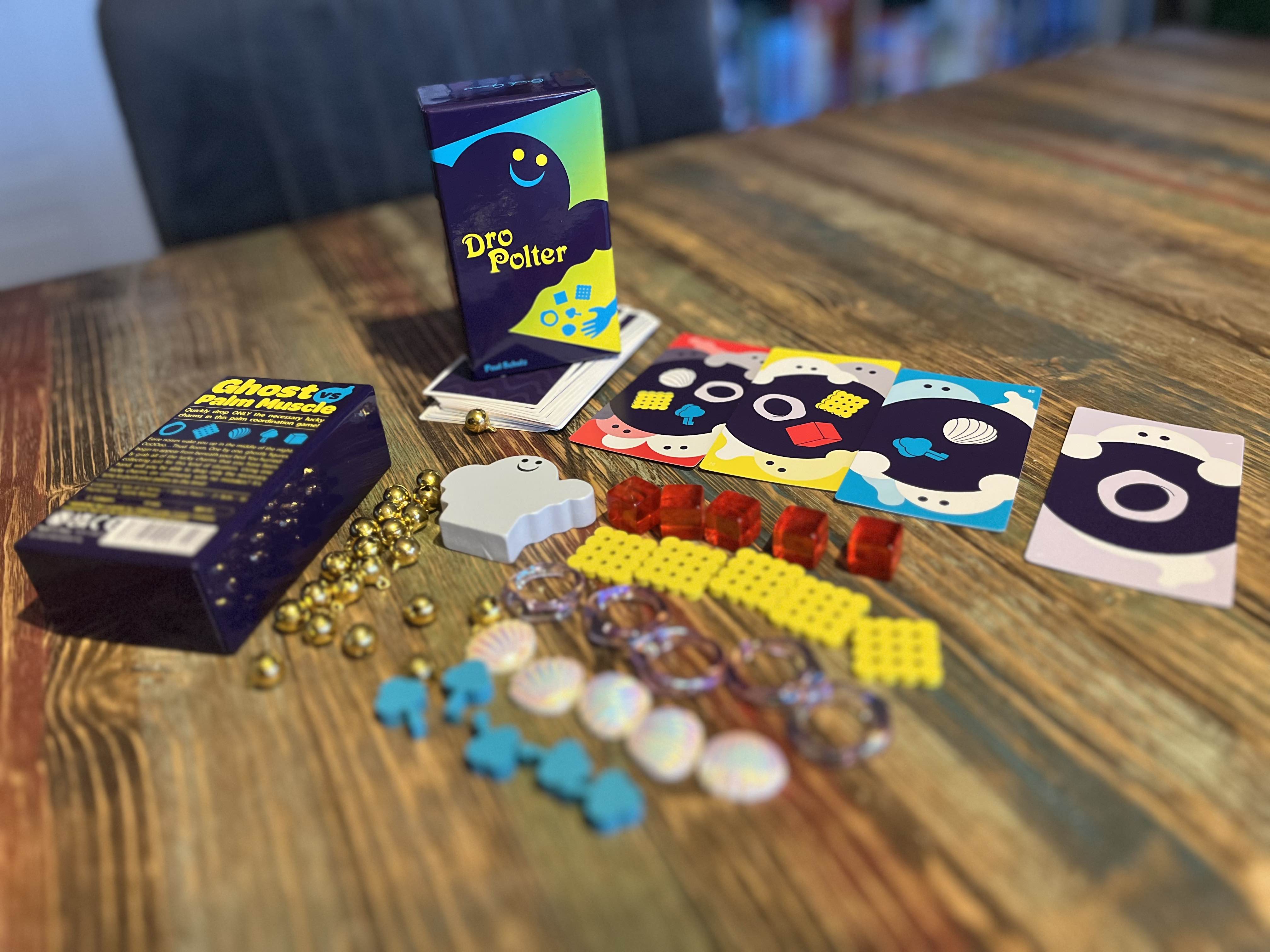 Chystaná březnová novinka od Oink Games – Dro Polter - 4 Kavky